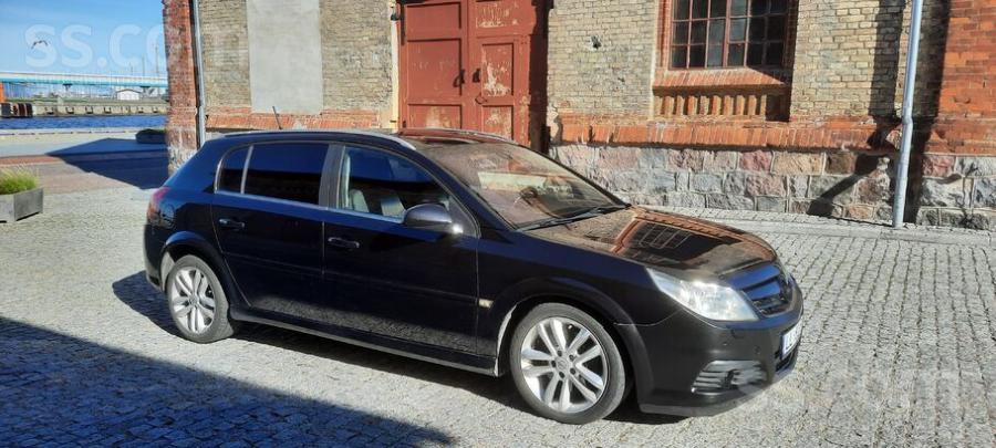 Melns Opel Signum 2005 Ventspils, ar dzinēja tilpumu 3.00 L un nobraukumu 218 tūkst. km par 1200 €, foto 4 vietnē AUTOMOTO.COM.LV