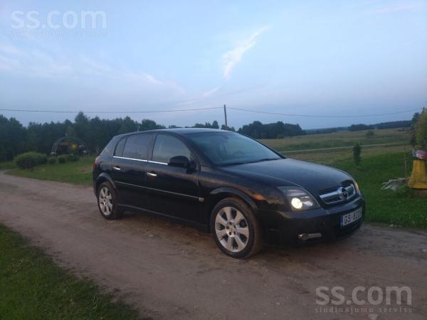 Melns Opel Signum 2005 Daugavpils, ar dzinēja tilpumu 1.90 L un nobraukumu 470 tūkst. km par 1000 €, foto 1 vietnē AUTOMOTO.COM.LV