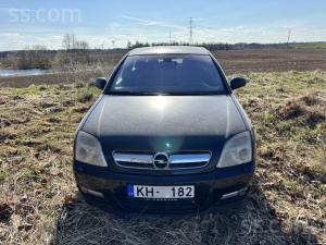 Melns Opel Signum 2005 Tukums, ar dzinēja tilpumu 3.00 L un nobraukumu 235 tūkst. km par 990 €, foto  vietnē AUTOMOTO.COM.LV
