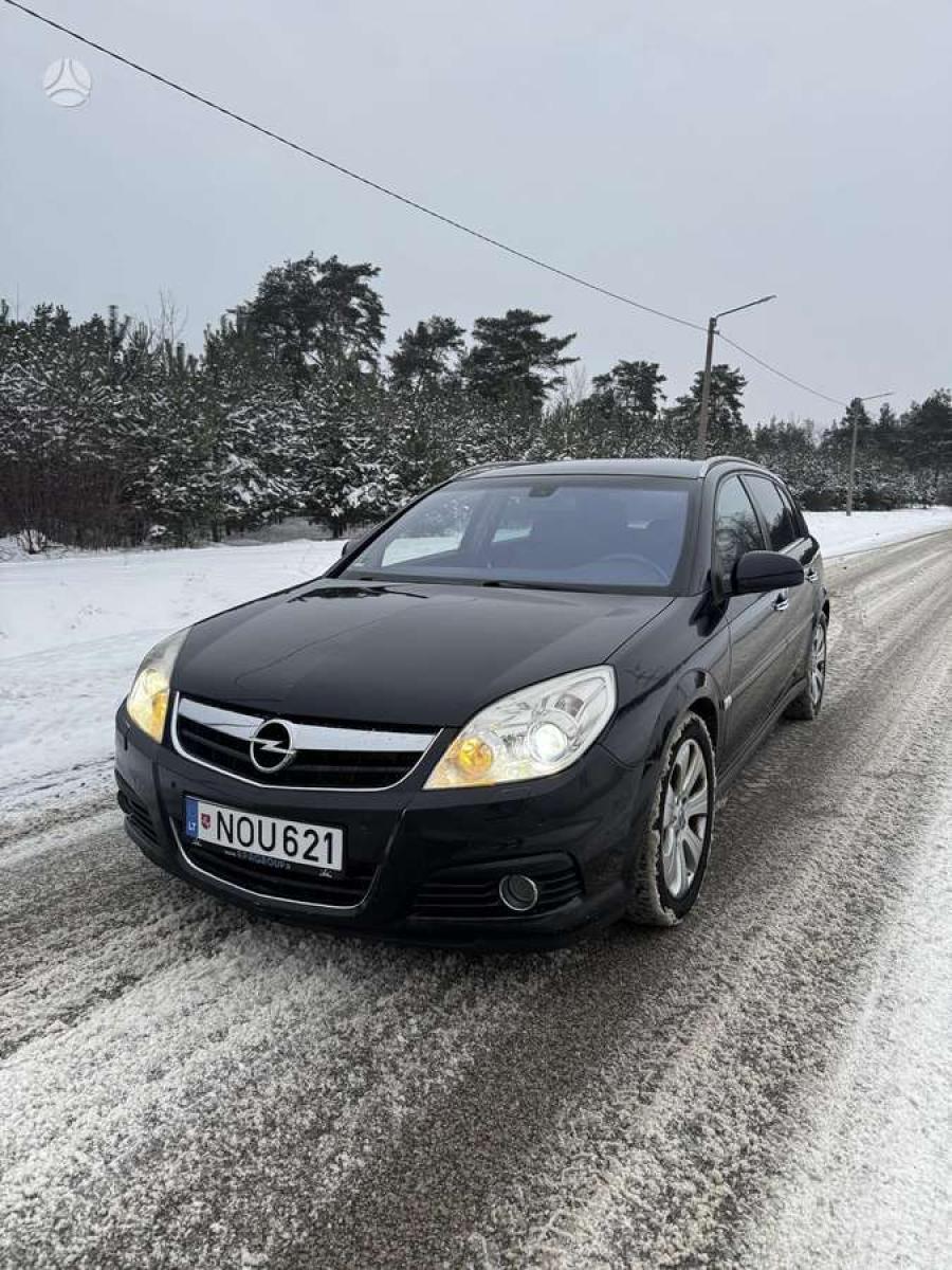 Black Opel Signum 2006 in Kaunas, with an engine capacity of 1.91 L and mileage of 314 thousand km for 2000 €, photo 1 on AUTOMOTO.COM.LV