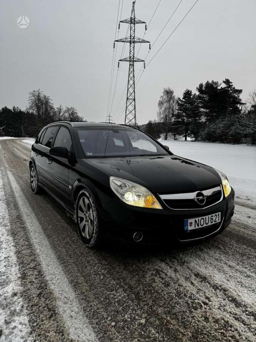 Black Opel Signum 2006 in Kaunas, with an engine capacity of 1.91 L and mileage of 314 thousand km for 2000 €, photo 2 on AUTOMOTO.COM.LV