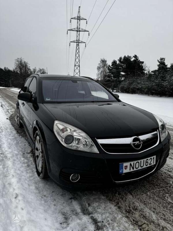 Black Opel Signum 2006 in Kaunas, with an engine capacity of 1.91 L and mileage of 314 thousand km for 2000 €, photo 9 on AUTOMOTO.COM.LV