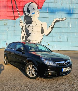 Black Opel Signum 2006 in Tallinn, with an engine capacity of 1.90 L and mileage of 263 thousand km for 2990 €, photo 9 on AUTOMOTO.COM.LV