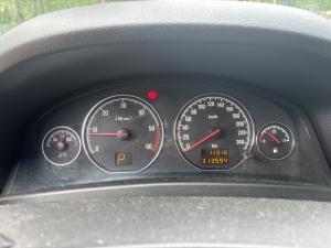 Black Opel Signum 2006 in Vilnius, with an engine capacity of 1.90 L and mileage of 313 thousand km for 800 €, photo 13 on AUTOMOTO.COM.LV
