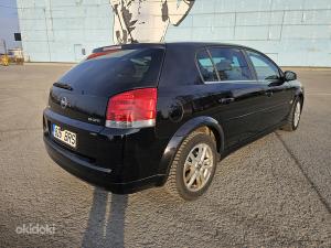 Black Opel Signum 2006 in Tallinn, with an engine capacity of 1.90 L and mileage of 262 thousand km for 2750 €, photo 4 on AUTOMOTO.COM.LV