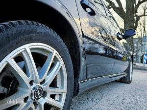 Black Opel Signum 2006 in Tallinn, with an engine capacity of 1.90 L and mileage of 262 thousand km for 2750 €, photo 9 on AUTOMOTO.COM.LV
