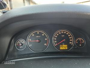 Black Opel Signum 2006 in Tallinn, with an engine capacity of 1.90 L and mileage of 262 thousand km for 2750 €, photo 12 on AUTOMOTO.COM.LV