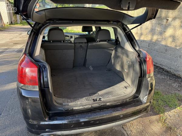 Black Opel Signum 2006 in Klaipeda, with an engine capacity of 1.90 L and mileage of 335 thousand km for 1650 €, photo 8 on AUTOMOTO.COM.LV