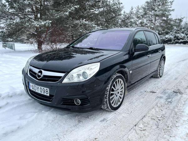 Melns Opel Signum 2007 Viļņa, ar dzinēja tilpumu 1.91 L un nobraukumu 250 tūkst. km par 1900 €, foto 1 vietnē AUTOMOTO.COM.LV