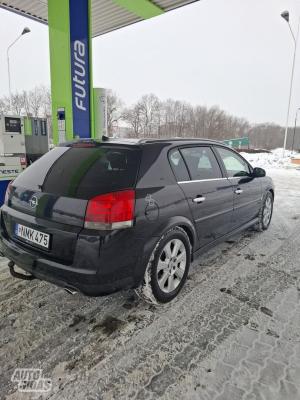 Black Opel Signum 2007 in Klaipeda, with an engine capacity of 3.00 L and mileage of 250 thousand km for 1200 €, photo 5 on AUTOMOTO.COM.LV