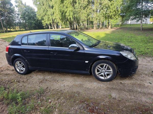 Melns Opel Signum 2007 Kauņa, ar dzinēja tilpumu 1.91 L un nobraukumu 450 tūkst. km par 900 €, foto 2 vietnē AUTOMOTO.COM.LV