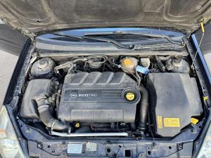 Black Opel Signum 2007 in Kaunas, with an engine capacity of 1.91 L and mileage of 350 thousand km for 1500 €, photo 17 on AUTOMOTO.COM.LV