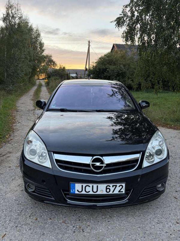 Melns Opel Signum 2007 Alīta, ar dzinēja tilpumu 1.91 L un nobraukumu 390 tūkst. km par 2000 €, foto 3 vietnē AUTOMOTO.COM.LV