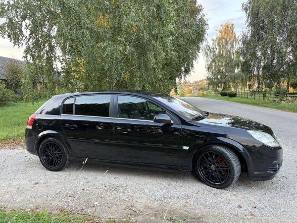 Melns Opel Signum 2007 Alīta, ar dzinēja tilpumu 1.91 L un nobraukumu 390 tūkst. km par 2000 €, foto 5 vietnē AUTOMOTO.COM.LV