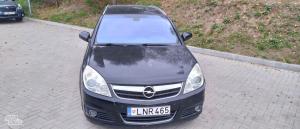 Black Opel Signum 2007 in Klaipeda, with an engine capacity of 1.90 L and mileage of 334 thousand km for 1750 €, photo  on AUTOMOTO.COM.LV