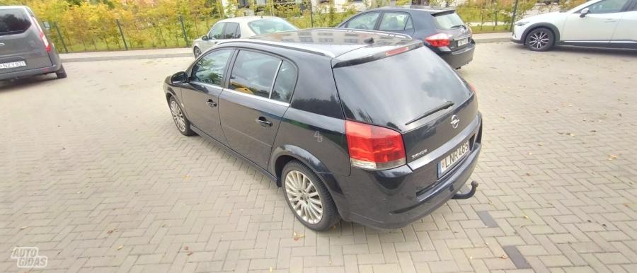 Melns Opel Signum 2007 Klaipėda, ar dzinēja tilpumu 1.90 L un nobraukumu 334 tūkst. km par 1750 €, foto 5 vietnē AUTOMOTO.COM.LV