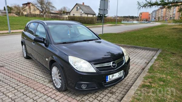 Melns Opel Signum 2008 Madona, ar dzinēja tilpumu 1.90 L un nobraukumu 292 tūkst. km par 2200 €, foto 1 vietnē AUTOMOTO.COM.LV