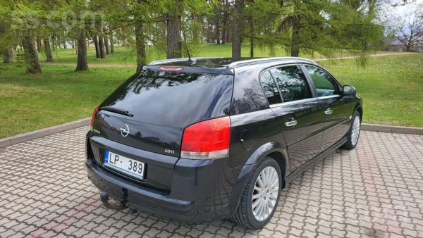 Melns Opel Signum 2008 Madona, ar dzinēja tilpumu 1.90 L un nobraukumu 292 tūkst. km par 2200 €, foto 4 vietnē AUTOMOTO.COM.LV