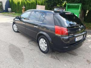 Black Opel Signum 2008 in Vilkaviskis, with an engine capacity of 1.91 L and mileage of 400 thousand km for 850 €, photo 3 on AUTOMOTO.COM.LV