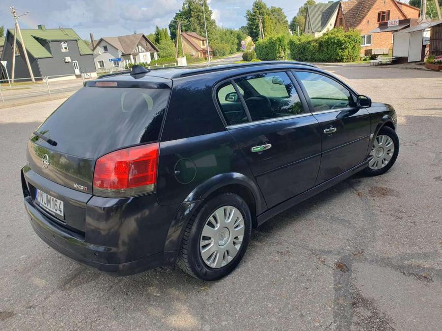Black Opel Signum 2008 in Vilkaviskis, with an engine capacity of 1.91 L and mileage of 400 thousand km for 850 €, photo 4 on AUTOMOTO.COM.LV