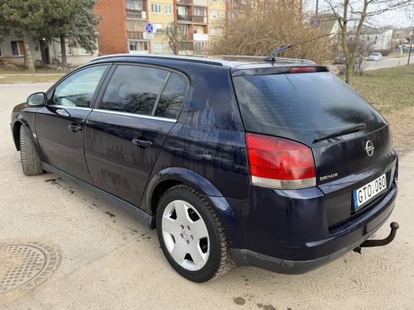 Black Opel Signum 2003 in Kaunas, with an engine capacity of 1.90 L and mileage of 274 thousand km for 650 €, photo 8 on AUTOMOTO.COM.LV