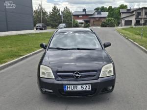 Черный Опель Сигнум 2003 в Шяуляй, объемом двигателя 2.20 л и пробегом 500 тыс. км за 650 €, фото 3 на AUTOMOTO.COM.LV
