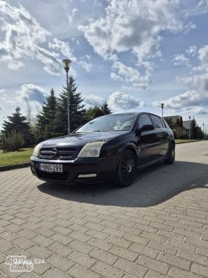 Black Opel Signum 2004 in Vilnius, with an engine capacity of 2.20 L and mileage of 30 thousand km for 850 €, photo  on AUTOMOTO.COM.LV