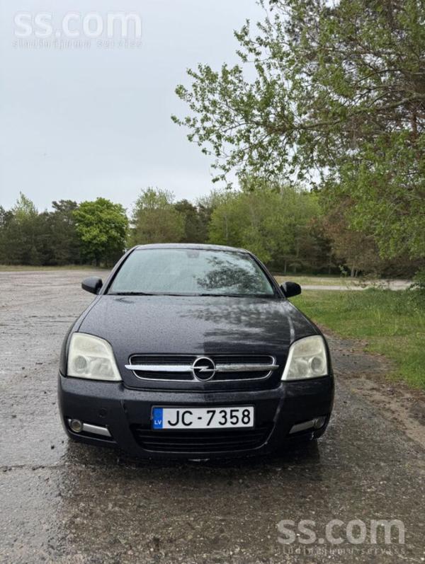 Melns Opel Signum 2004 Liepāja, ar dzinēja tilpumu 2.20 L un nobraukumu 333 tūkst. km par 500 €, foto 1 vietnē AUTOMOTO.COM.LV