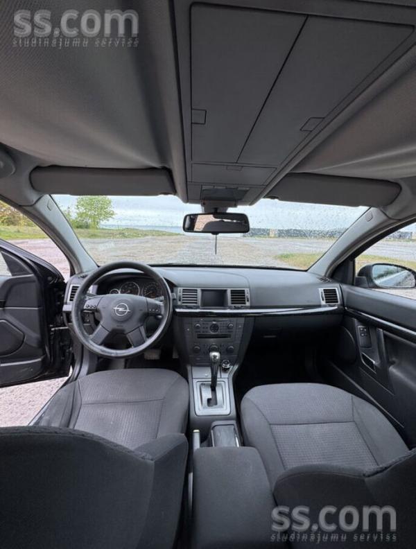 Melns Opel Signum 2004 Liepāja, ar dzinēja tilpumu 2.20 L un nobraukumu 333 tūkst. km par 500 €, foto 6 vietnē AUTOMOTO.COM.LV