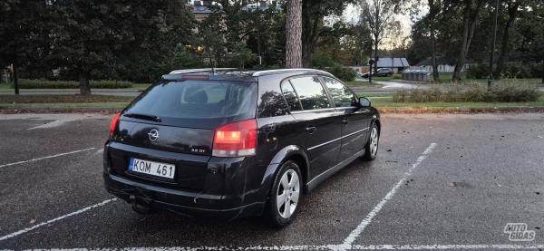 Melns Opel Signum 2004 Alīta, ar dzinēja tilpumu 2.20 L un nobraukumu 352 tūkst. km par 650 €, foto 6 vietnē AUTOMOTO.COM.LV