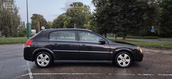 Melns Opel Signum 2004 Alīta, ar dzinēja tilpumu 2.20 L un nobraukumu 352 tūkst. km par 650 €, foto 7 vietnē AUTOMOTO.COM.LV