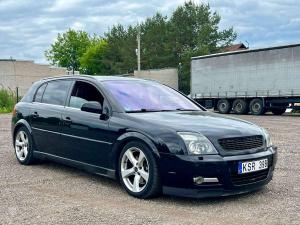 Black Opel Signum 2005 in Panevezys, with an engine capacity of 3.20 L and mileage of 284 thousand km for 900 €, photo 7 on AUTOMOTO.COM.LV