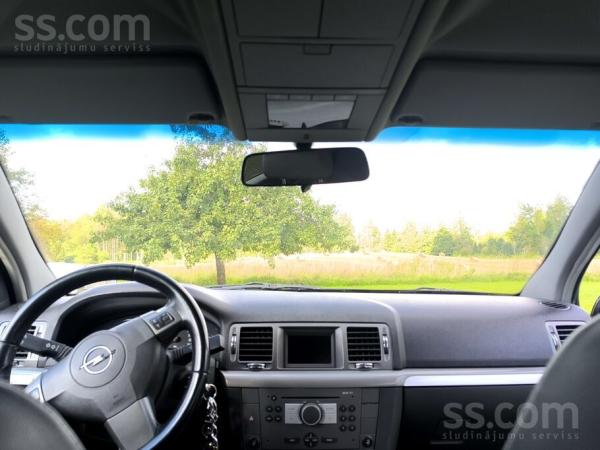 Melns Opel Signum 2007 Gulbene, ar dzinēja tilpumu 1.90 L un nobraukumu 279 tūkst. km par 2000 €, foto 4 vietnē AUTOMOTO.COM.LV