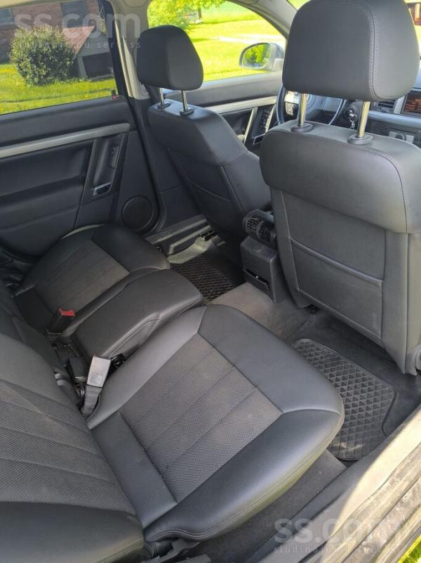 Melns Opel Signum 2007 Gulbene, ar dzinēja tilpumu 1.90 L un nobraukumu 279 tūkst. km par 2000 €, foto 7 vietnē AUTOMOTO.COM.LV