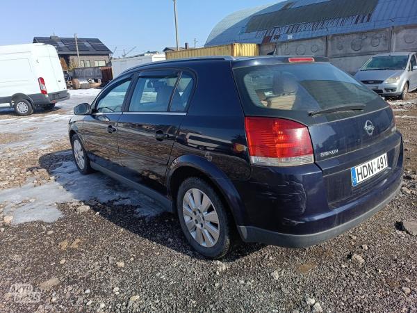 Blue Opel Signum 2003 in Kaunas, with an engine capacity of 2.20 L and mileage of 296 thousand km for 450 €, photo 4 on AUTOMOTO.COM.LV