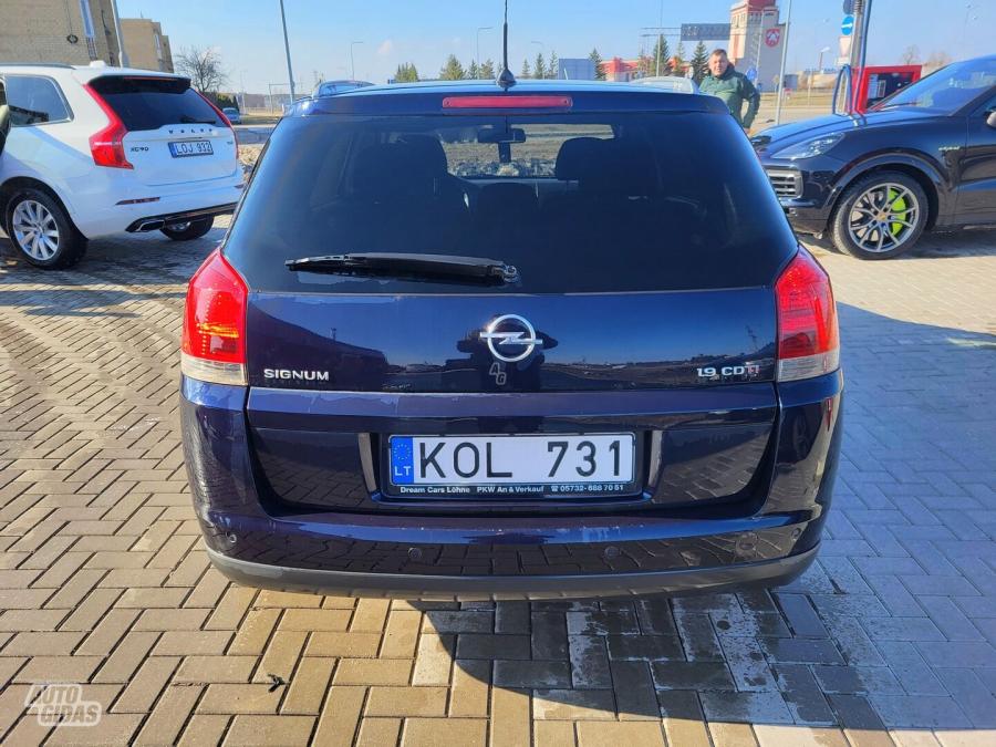 Blue Opel Signum 2004 in Mazeikiai, with an engine capacity of 1.90 L and mileage of 342 thousand km for 850 €, photo 6 on AUTOMOTO.COM.LV