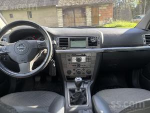 Синий Опель Сигнум 2005 в Екабпилс, объемом двигателя 1.90 л и пробегом 186 тыс. км за 1100 €, фото 12 на AUTOMOTO.COM.LV