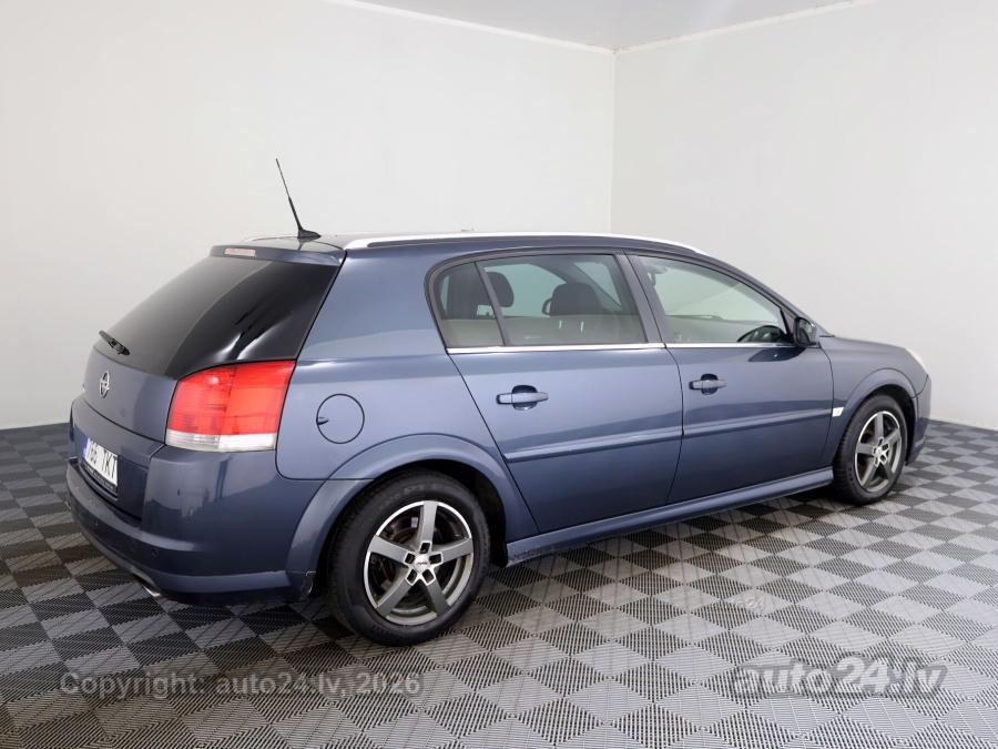 Blue Opel Signum 2006 in Tallinn, with an engine capacity of 3.00 L and mileage of 359 thousand km for 999 €, photo 4 on AUTOMOTO.COM.LV