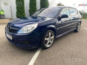 Blue Opel Signum 2006 in Rezekne, with an engine capacity of 3.00 L and mileage of 355 thousand km for 1200 €, photo 3 on AUTOMOTO.COM.LV