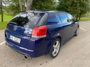 Blue Opel Signum 2006 in Rezekne, with an engine capacity of 3.00 L and mileage of 355 thousand km for 1200 €, photo 8 on AUTOMOTO.COM.LV
