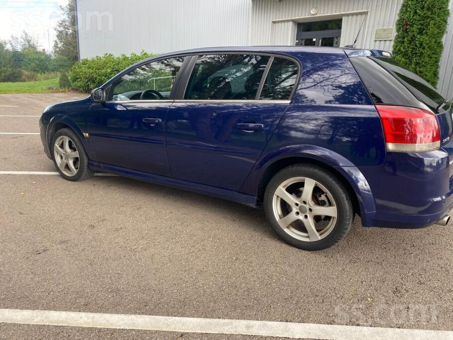 Blue Opel Signum 2006 in Rezekne, with an engine capacity of 3.00 L and mileage of 355 thousand km for 1200 €, photo 10 on AUTOMOTO.COM.LV