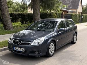 Blue Opel Signum 2006 in Vilnius, with an engine capacity of 1.90 L and mileage of 334 thousand km for 1750 €, photo  on AUTOMOTO.COM.LV