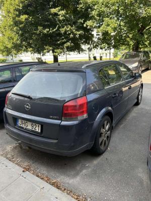 Zils Opel Signum 2006 Viļņa, ar dzinēja tilpumu 1.91 L un nobraukumu 271 tūkst. km par 500 €, foto 4 vietnē AUTOMOTO.COM.LV