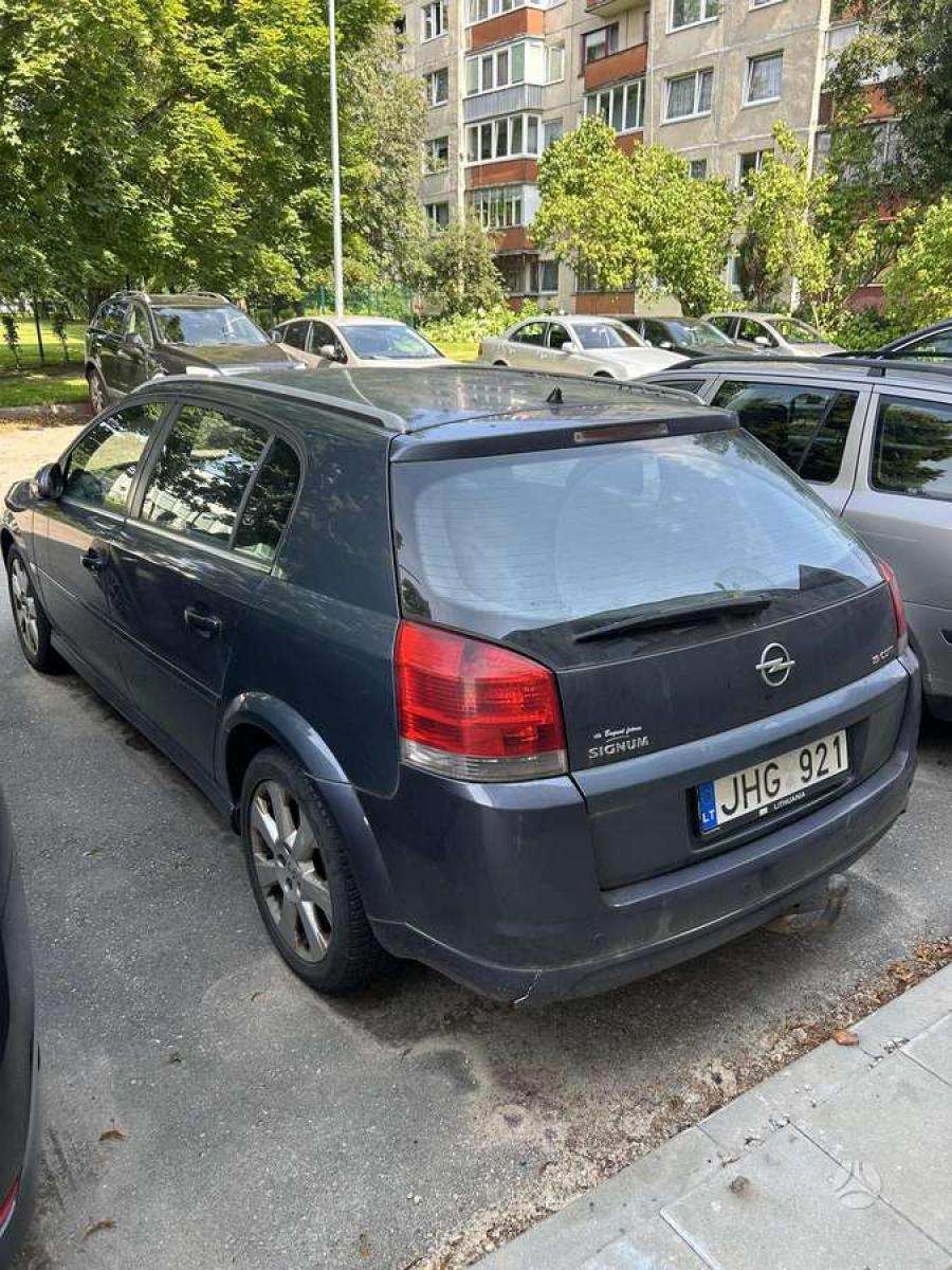Zils Opel Signum 2006 Viļņa, ar dzinēja tilpumu 1.91 L un nobraukumu 271 tūkst. km par 500 €, foto 5 vietnē AUTOMOTO.COM.LV
