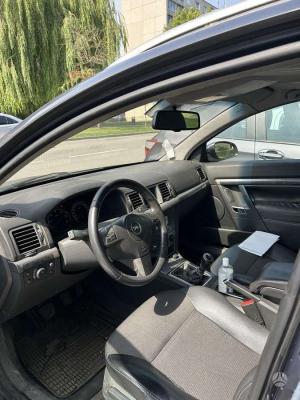 Zils Opel Signum 2006 Viļņa, ar dzinēja tilpumu 1.91 L un nobraukumu 271 tūkst. km par 500 €, foto 7 vietnē AUTOMOTO.COM.LV