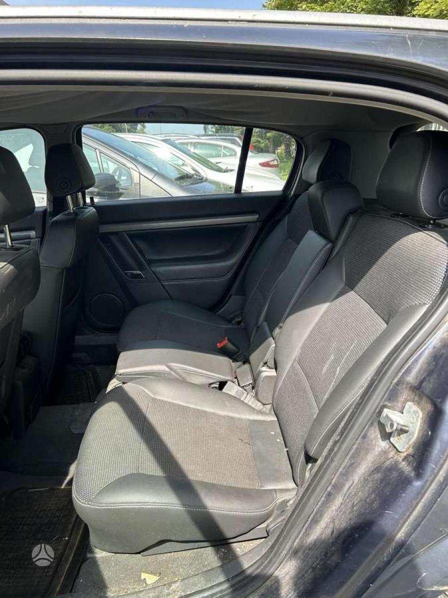 Zils Opel Signum 2006 Viļņa, ar dzinēja tilpumu 1.91 L un nobraukumu 271 tūkst. km par 500 €, foto 10 vietnē AUTOMOTO.COM.LV