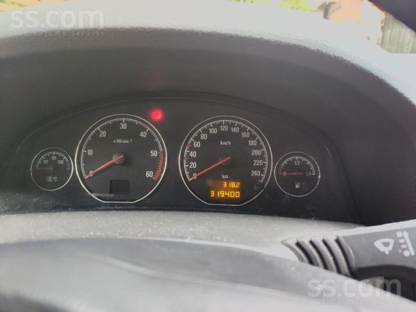 Blue Opel Signum 2006 in Riga, with an engine capacity of 1.90 L and mileage of 320 thousand km for 1200 €, photo 9 on AUTOMOTO.COM.LV
