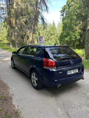 Zils Opel Signum 2006 Rēzekne, ar dzinēja tilpumu 3.00 L un nobraukumu 360 tūkst. km par 1500 €, foto 3 vietnē AUTOMOTO.COM.LV