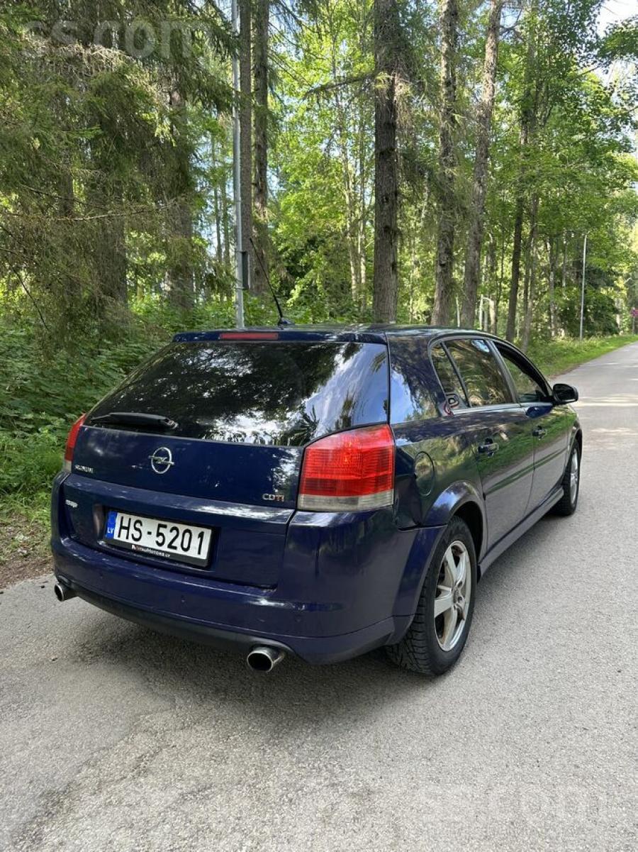 Zils Opel Signum 2006 Rēzekne, ar dzinēja tilpumu 3.00 L un nobraukumu 360 tūkst. km par 1500 €, foto 5 vietnē AUTOMOTO.COM.LV