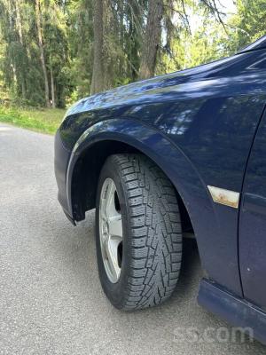 Zils Opel Signum 2006 Rēzekne, ar dzinēja tilpumu 3.00 L un nobraukumu 360 tūkst. km par 1500 €, foto 14 vietnē AUTOMOTO.COM.LV